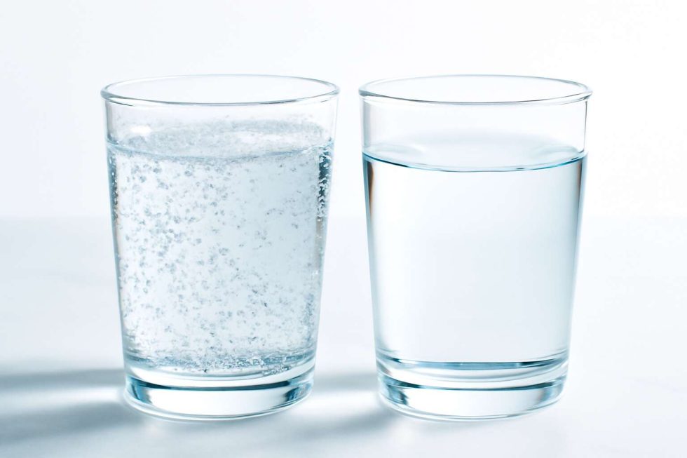Sparkling Water vs Still Water Health: Which Hydration Choice Boosts ...